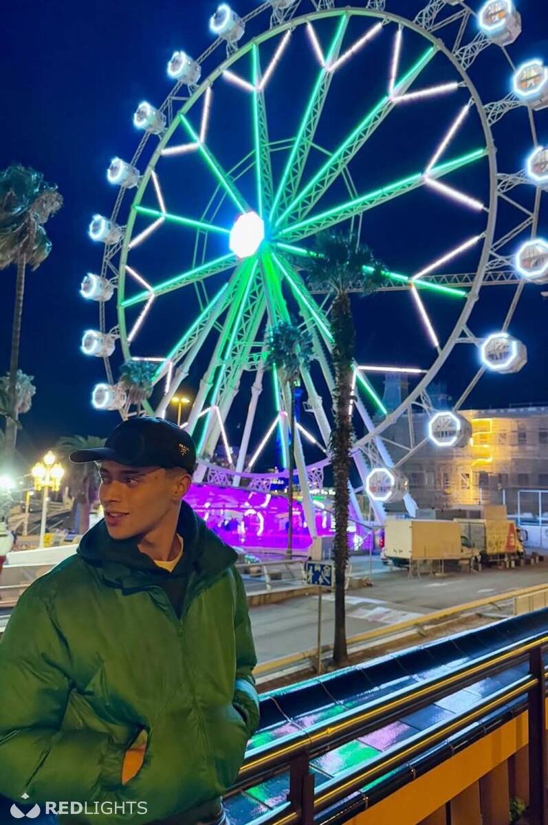 TOY TOP DOMINANT | Redlights